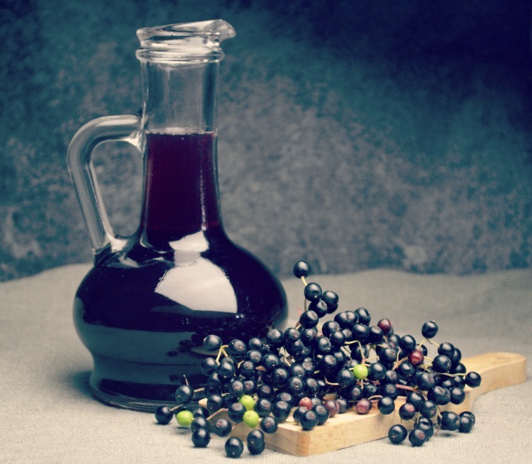 How To Make Your Own Elderberry Syrup - The Organic Prepper